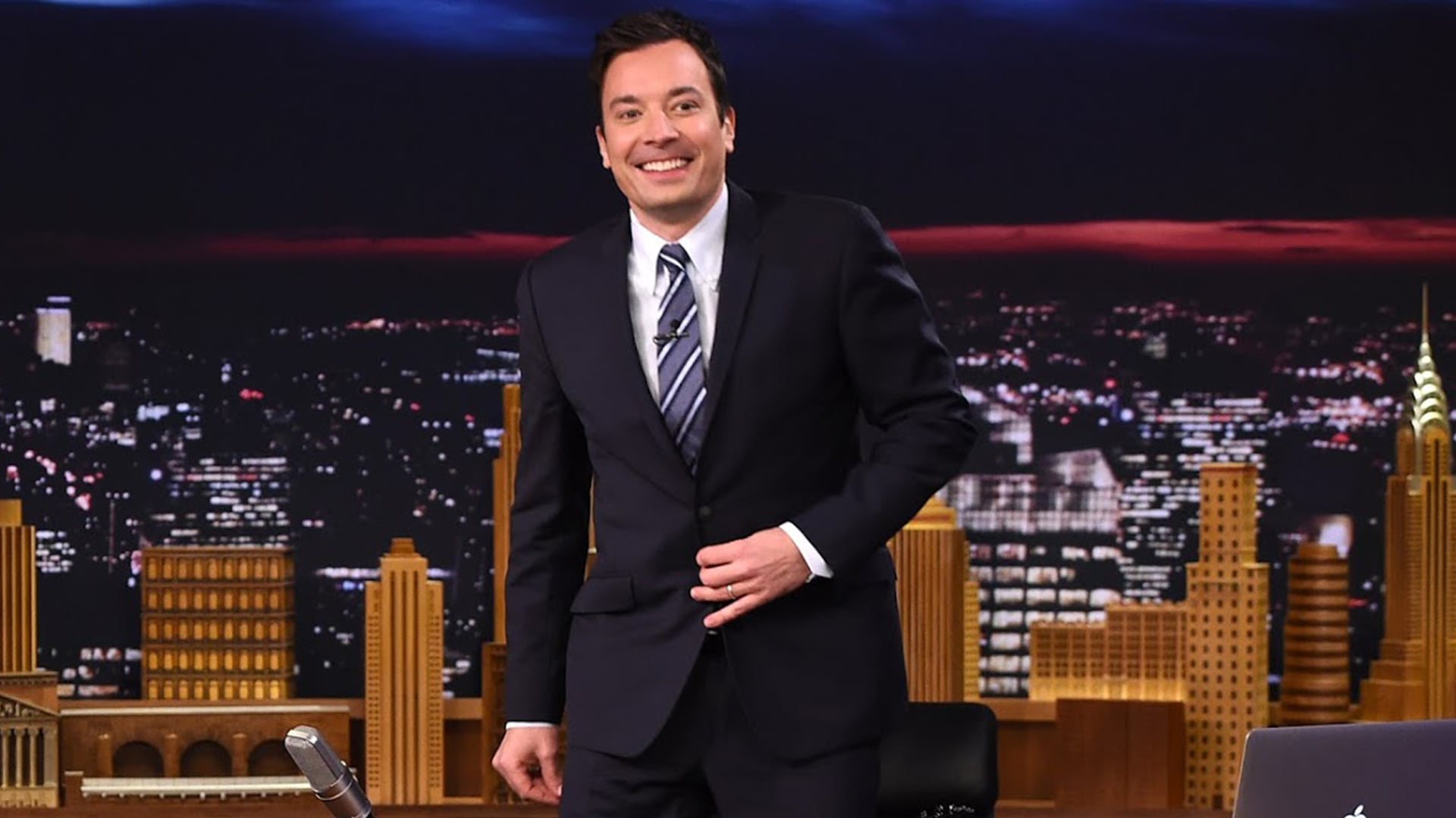 Jimmy Fallon Laughing | POPSUGAR Celebrity