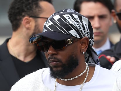 Kendrick Lamar's Chanel Outfit at Paris Couture Week | POPSUGAR Fashion