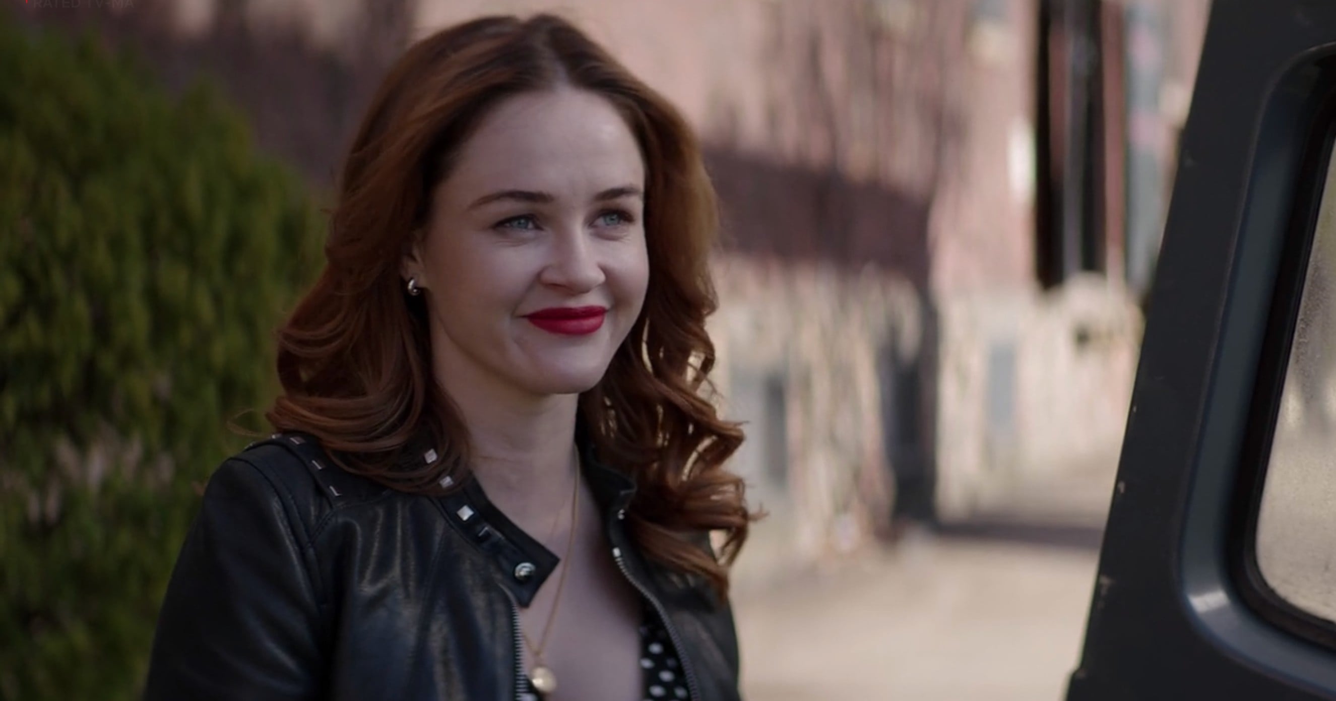 Does Joe Actually Kill Candace in You? | PS Entertainment