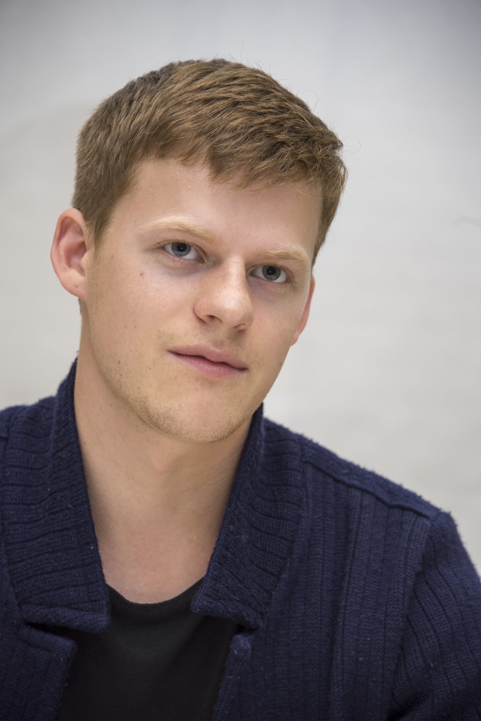 Lucas Hedges Facts | PS Celebrity