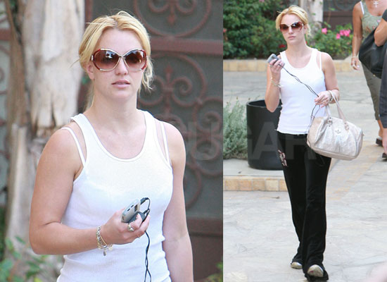 Britney's team photoshopped her to be less tan? - The Britney Spears ...